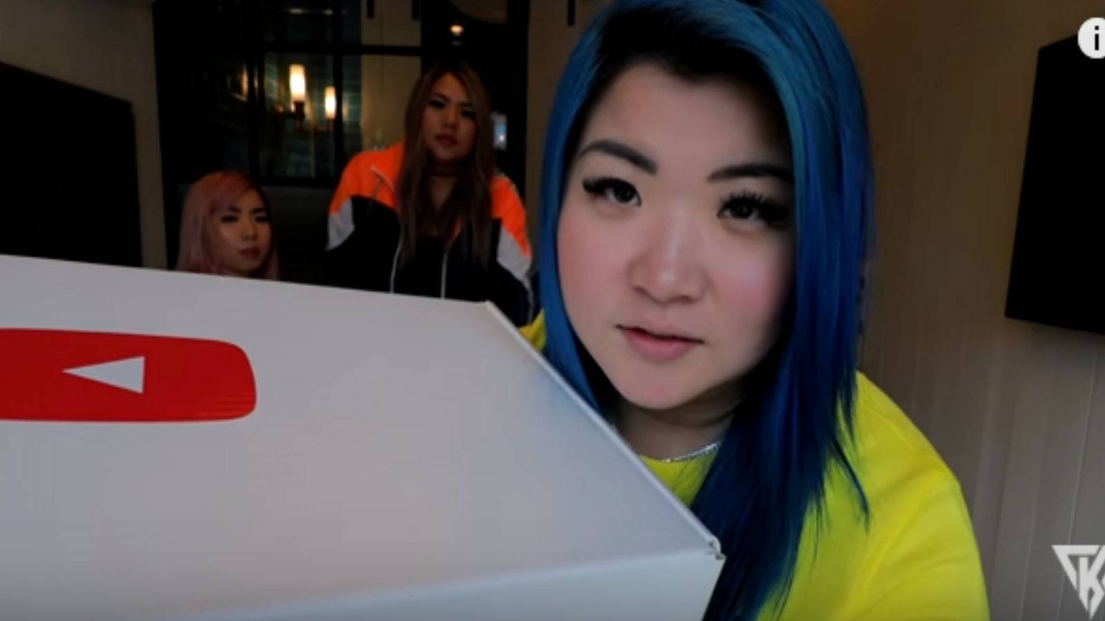 ItsFunneh Who Is She, How Much Is She Worth, Answered