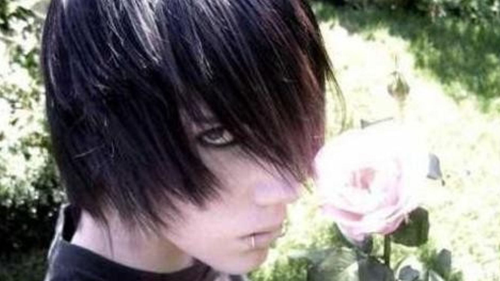 Approaching Your Kid's Emo Phase With Understanding