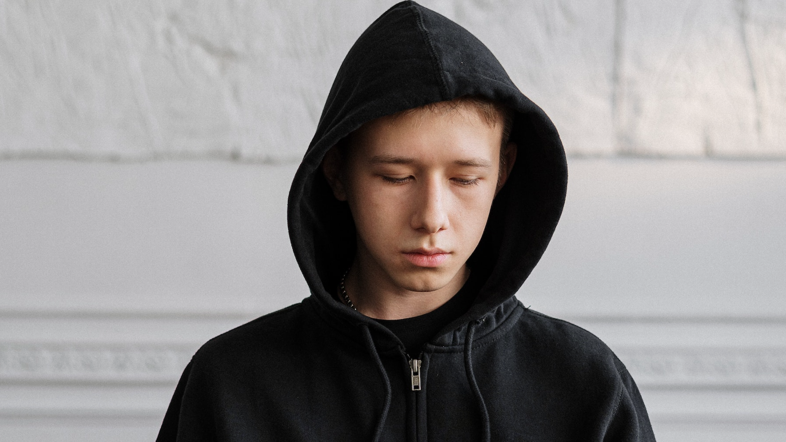 How To Build Self-Confidence In A Shy High School Boy